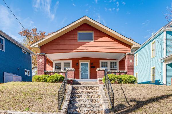 Family Retreat With Yard Less Than 1 Mi To Dtwn Durham! - Durham, NC