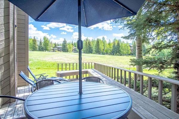 Modern Golf View Condo + Resort Amenities - Sun Valley, ID