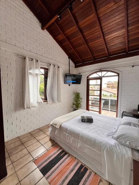 Suíte Pipeline, Com Linda Varanda A 50m Da Praia - Florianópolis