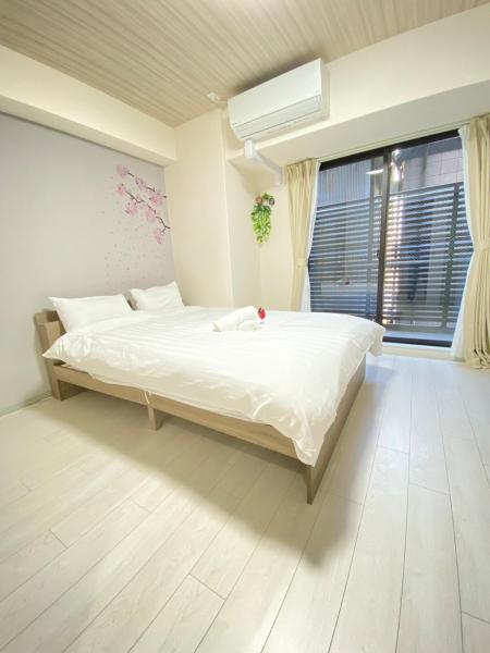 R Square Nipponbashi Room No 203 - Umeda