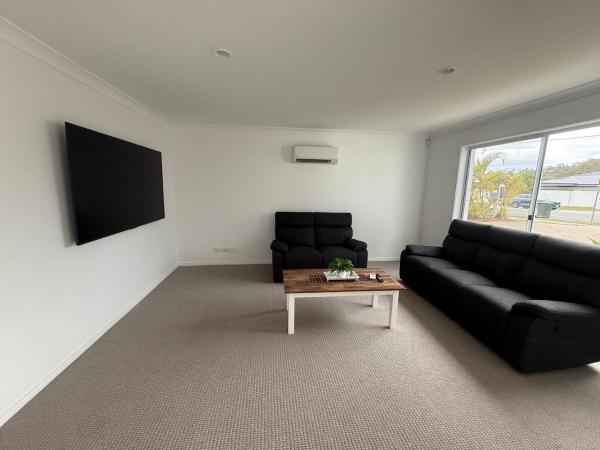 Spacious Home Near Theme Parks - Gold Coast