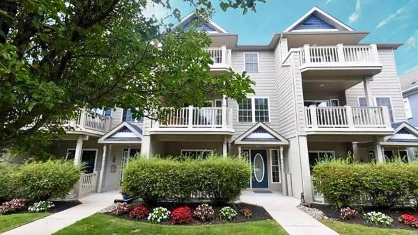 Beautiful 4 Bedroom Condo With Pool! - Cape May, NJ