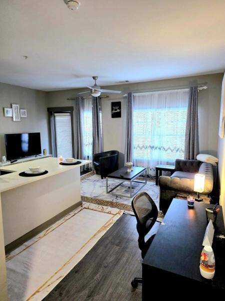 Queen City Getaway With Pool - Charlotte, NC