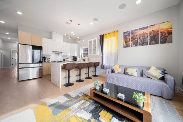 Luxury 3br Condo | Mins To Manhattan - Belleville, NJ