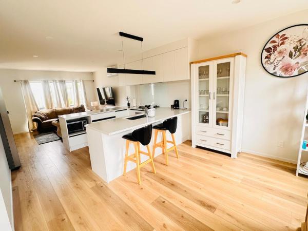 Peaceful Family Getaway In The Heart Of Auckland - Waiheke Island