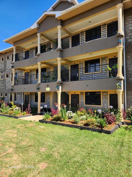 Queen's Premier Suites In Eldoret Opposite Tamasha - 基蘇木