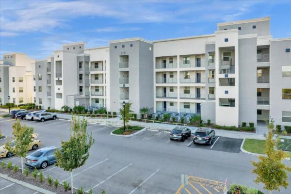 3 Bedrooms 2 Bathrooms Storey Lake 3111-101pc - Orlando