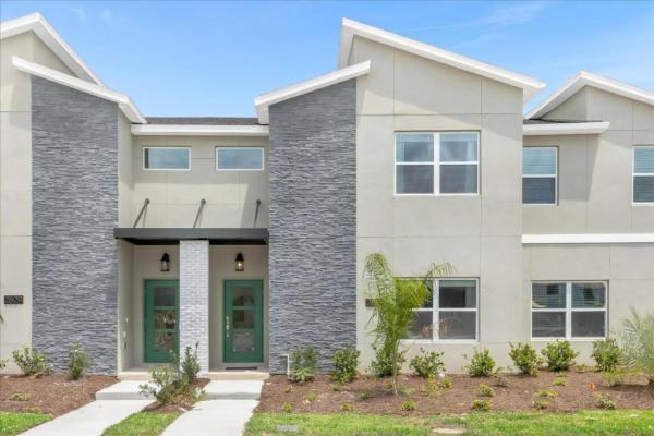 4 Bedrooms 3 Bathrooms Storey Lake 2625 Rt - Kissimmee, FL