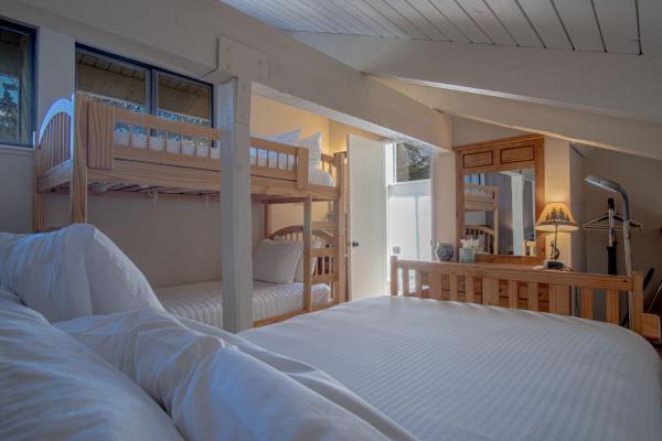 Sv116 - Walk To Lifts & Town - Hot Tub & Pool - Ketchum, ID