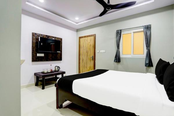Hotel O Savoy Grand - Warangal