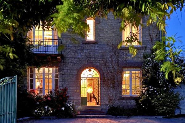 Lala Saul - Brittany