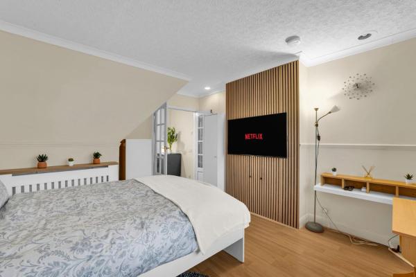 Cosy Kent Stay With Garden & Easy Parking - Dartford