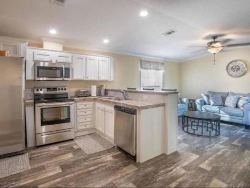 Fauna Chalet Llc - Ocala, FL