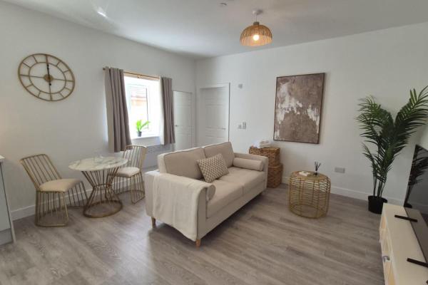 Flat 7, Cupar Apartments. - Cupar