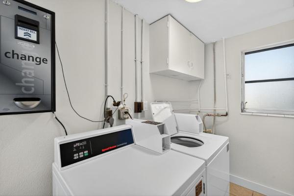 Park Shore Suites Unit 8 - Madeira Beach, FL