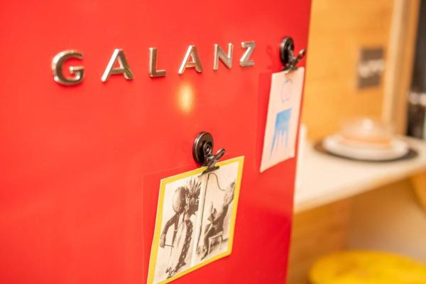 The Peach Perch - Ridgetop Tiny Home, And 20 Minutes To Asheville! - Swannanoa, NC