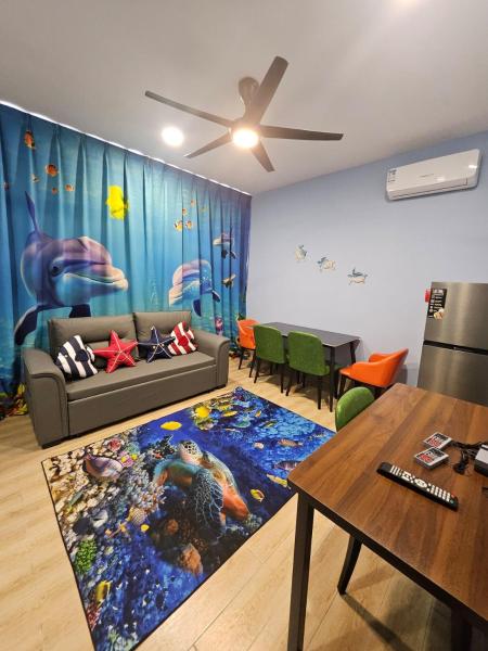 Sea World Theme, Walk Up 1st Floor Apartment - 쿠칭