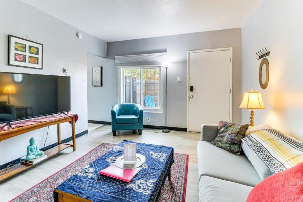 1 Mi To Unm! Albuquerque Home With Fire Pit And Bbq - Albuquerque, NM