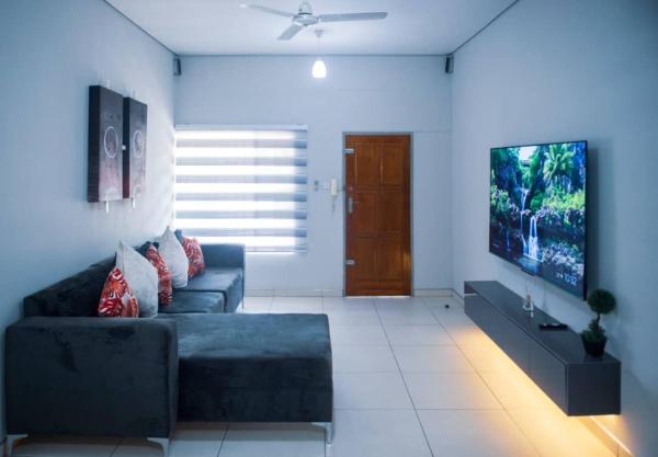 Home Very Close To The Cbd - Botswana