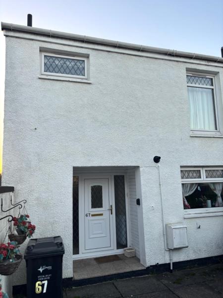 Oakhouse- Entire 3 Bedroom Terrace House - Ayrshire