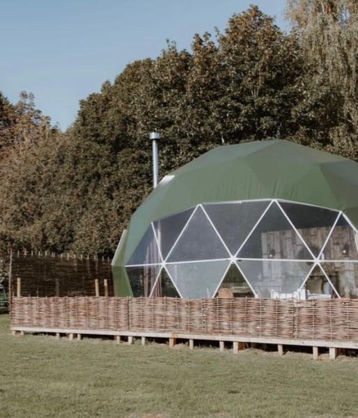 Luxury Star Gazing Dome 2 Jupiter With Cozy Log Burner - Oxford