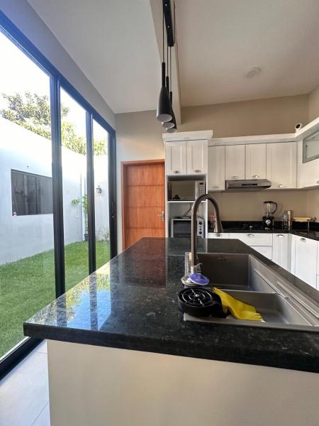 Casa Con Traslado Incluido A La Final - Asuncion