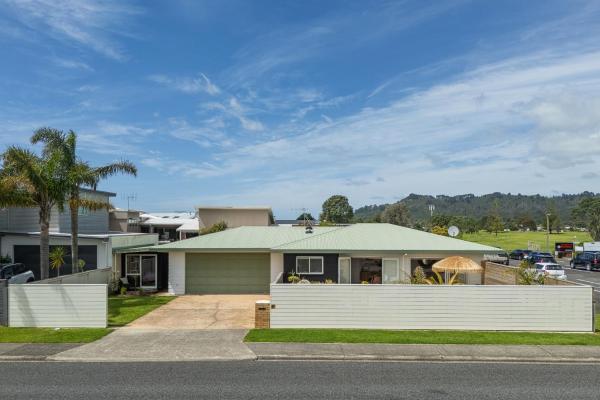 Achi423 - Achilles Retreat - Whangamatā