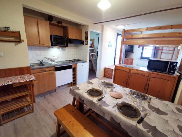 2 Pièces Avec Balcon Et Vue Chartreuse - Fr-1-771-40 - Les 7 Laux