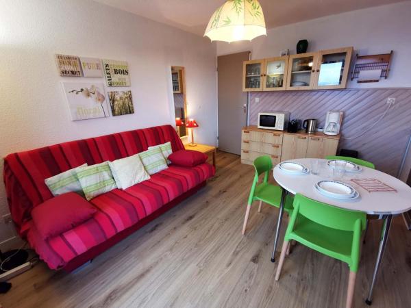 Location 2 Pièces Cabine, Pied Des Pistes, Balcon, 4-6 Pers, Proche Esf Et Commodités - Fr-1-771-45 - Les 7 Laux