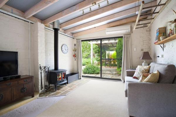 Little Haven Leura Cottage With Spa Bath And Bbq - Katoomba