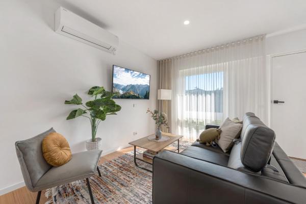 Comfy Studio With Shared Backyard Near Racecourse - Box Hill