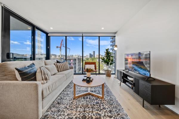 Chic 1-bed With Sophisticated Decor Gym & Pool - Canberra