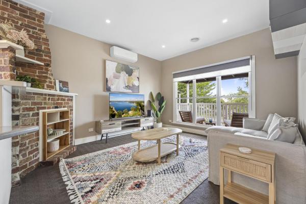 Lovely 3-bed With Alfresco Dining In Prime Suburb - Ballarat
