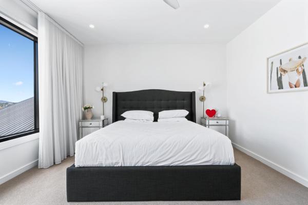 Deluxe 4-bed Home With Pool & Fire Pit - Brisbane Entertainment Centre