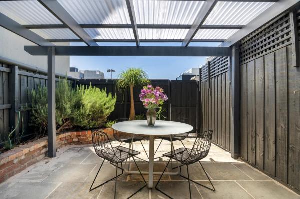 Charming 2-bed Home With Outdoor Space In Cremorne - Melbourne