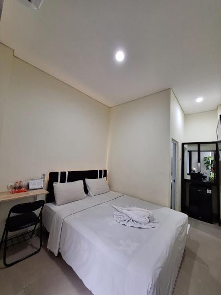 Tram - The Seturan Raya Eksklusif Rooms - Yogyakarta