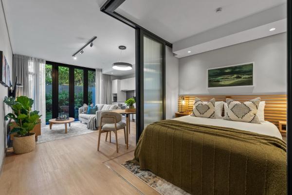 The Kenilworth 1 Bedroom Quite Sanctuary - Claremont