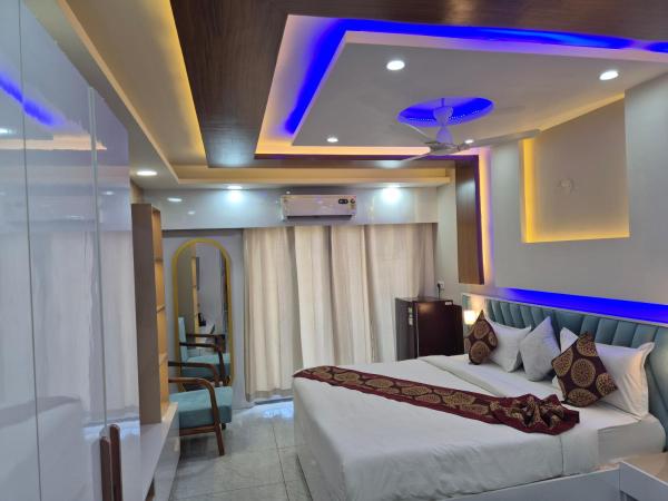 Hotel Grand Luxury Char Dham - Vrindavan