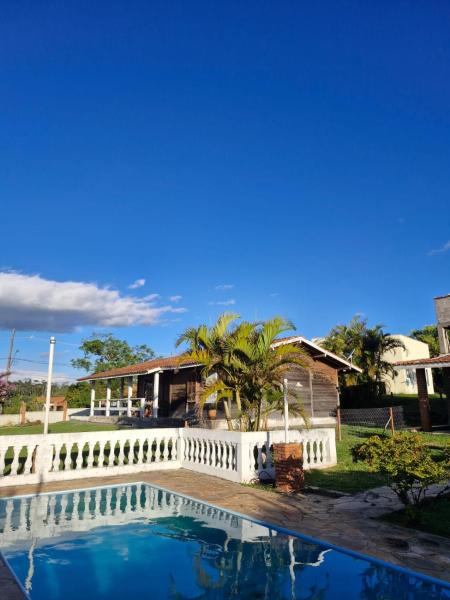 Quartos Em Casa De Madeira No Alto Da Serra - Petfriendly - Cotia