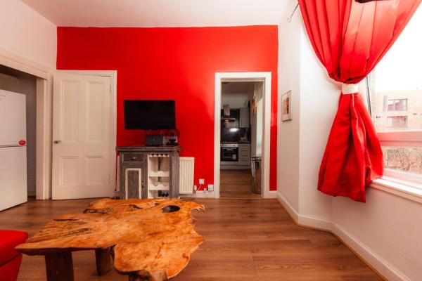 Lovely Central 5 Bdrm Apartment - Leith
