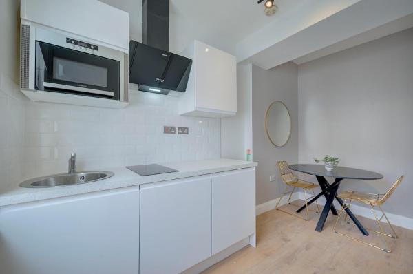 Bayswater Station Studio - 16 - Kingston upon Thames