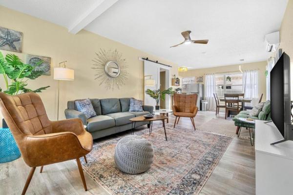 Covare #5 - Walk To St Pete Beach & Restaurants! - St. Pete Beach, FL