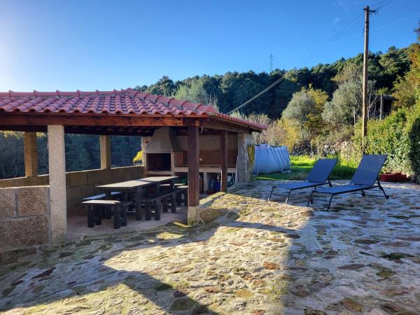Cantinho Do Mourão Familial Com Terraço E Salamandra - Ribeira de Pena