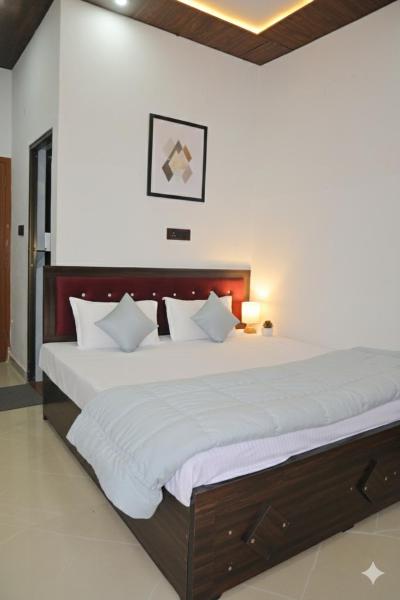 Monishka Palace Ayodhy - Faizabad