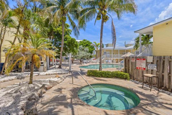 The Beach Club At Siesta #204b - Siesta Key, FL