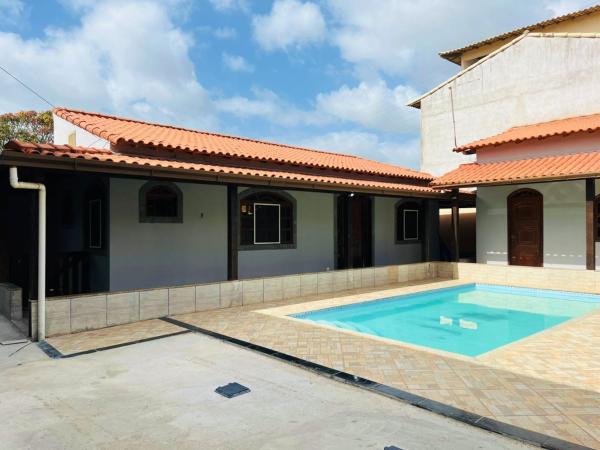 Casa Com Piscina No Centro De Unamar Em Cabo Frio - Cabo Frio