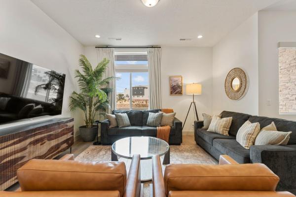 Adventure Central At Desert Color Townhouse - St. George, USA