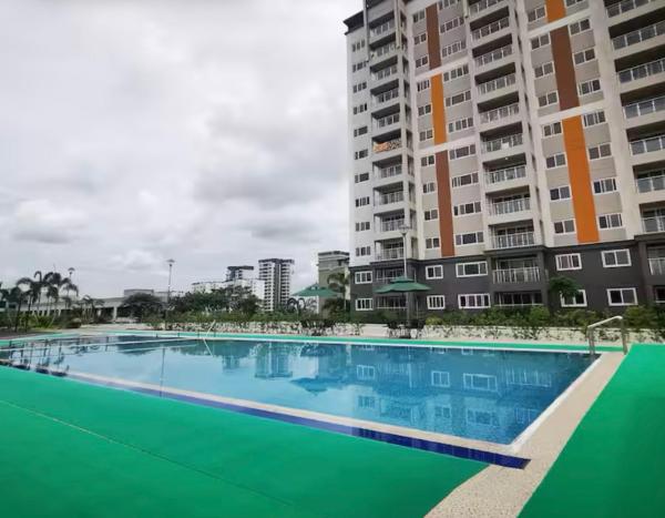 Clark Spacious Condo Studio With Balcony - Angeles