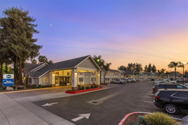 Best Western Town & Country Lodge - Tulare, CA