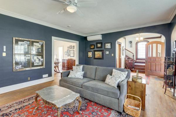 Historic Home Overlooking Central Riverside Park! - Wichita, KS